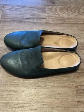 Dansko | Shoes | Dansko Womens Slipon Leather Mules Flats In Deep Green ...